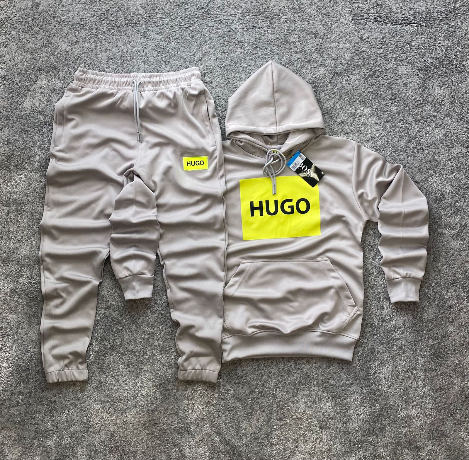 Chandal Hugo Boss Beige 2025 – NovaBestShop
